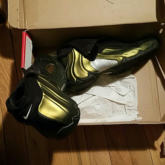 Shoes | Metalic Gold Green Goblin Flightposites | Poshmark