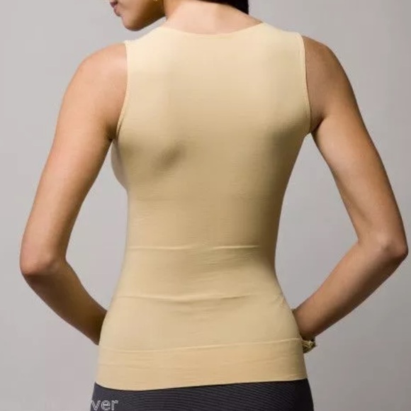 SPANX | Tops | Spanx On Top In Control 972 Vneck Pleated Vanilla | Poshmark