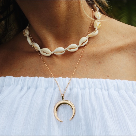 The Wanderlust Bazaar | Jewelry | Hadley Gold Horn Necklace | Poshmark