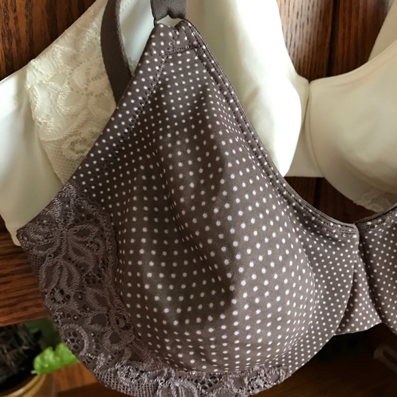 Olga | Intimates & Sleepwear | Olga Bra Set Gentle Lift Underwire Style ...