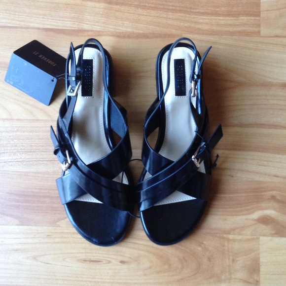 Forever 21 | Shoes | Nwt Block Heel Sandals | Poshmark