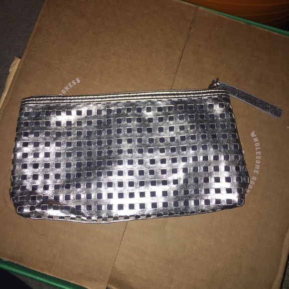 Estee Lauder | Bags | Este Lauder Cosmetic Pouch | Poshmark