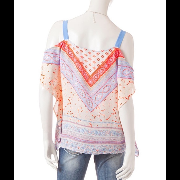 HeartSoul | Tops | Boho Cold Shoulder Tunic With Necklace M Or L Nwt ...