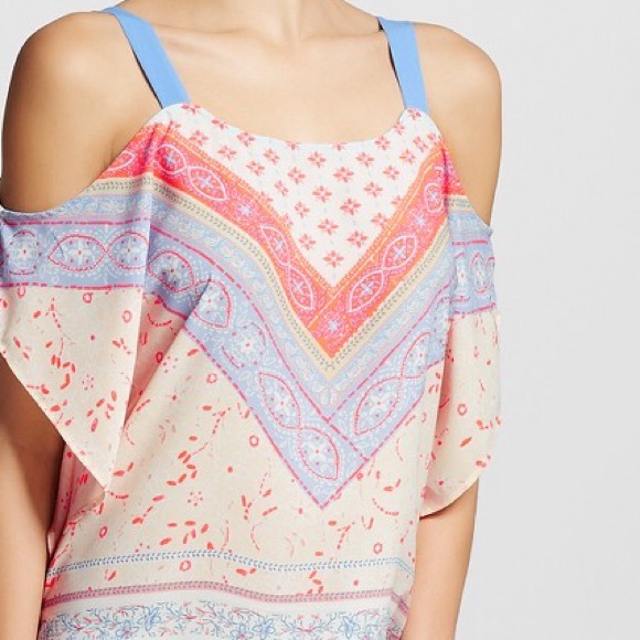 HeartSoul | Tops | Boho Cold Shoulder Tunic With Necklace M Or L Nwt ...