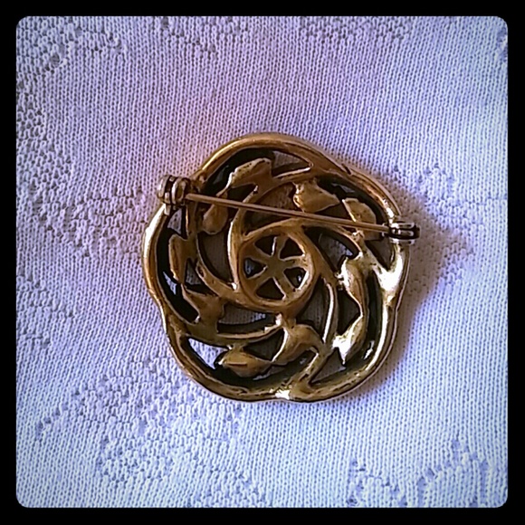 Jewelry | Vintage Swirl Brooch | Poshmark