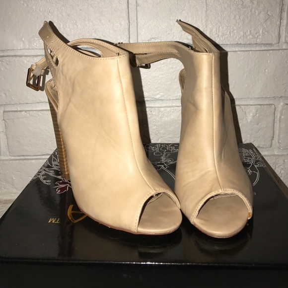 Liliana | Shoes | Beige Faux Leather Open Toe Booties | Poshmark