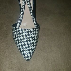 Signature | Shoes | Houndstooth Pattern Heels | Poshmark