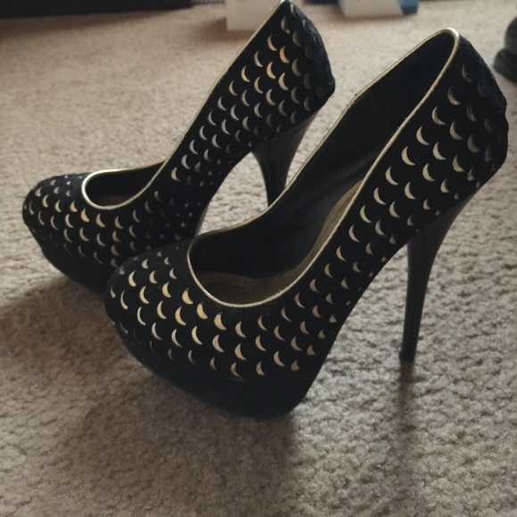 sheikh | Shoes | Sheikh Black And Gold Stilettos | Poshmark
