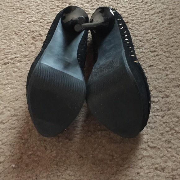 sheikh | Shoes | Sheikh Black And Gold Stilettos | Poshmark