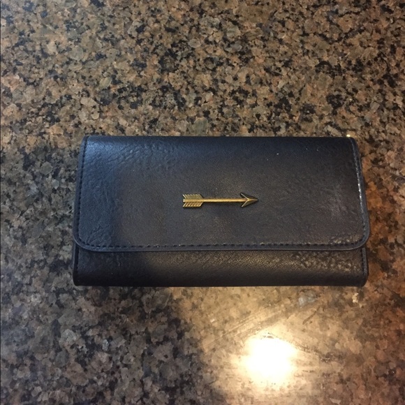 American Eagle By Payless | Bags | Brand New Wallet From Payless Shoes ...