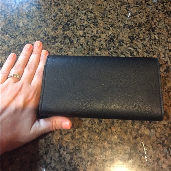 American Eagle By Payless | Bags | Brand New Wallet From Payless Shoes ...