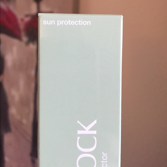 Clinique | Makeup | New Clinique Super City Block Sun Protection | Poshmark