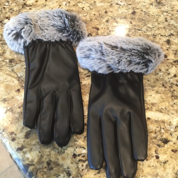 Accessories | Nwt Leather Touchscreen Rabbit Fur Gloves | Poshmark