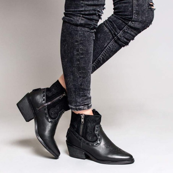 Anthropologie | Shoes | Black Western Wingtip Whipstitched Ankle Boots ...