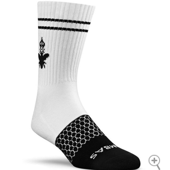 Bombas | Underwear & Socks | Bombas Mens Colorblock Calf Socks | Poshmark