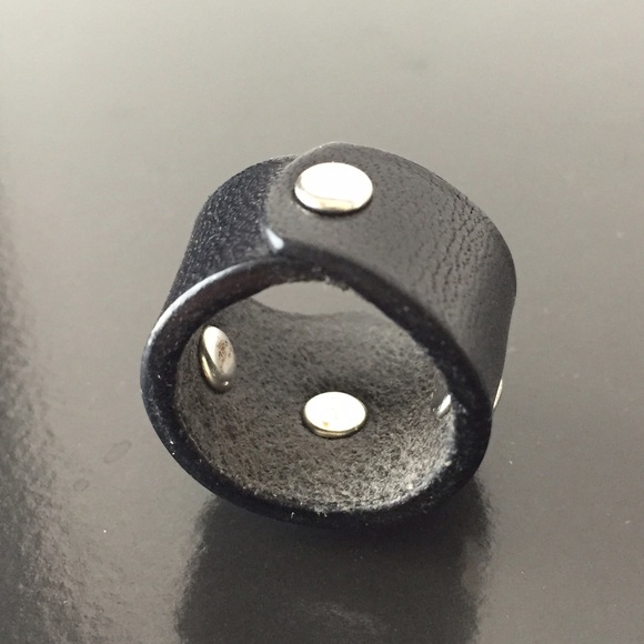 GemFOX | Jewelry | Genuine Leather Ring Stud Rivet Black Fuji Size 5 ...