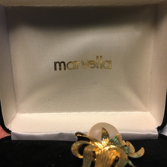 Marvella | Jewelry | Vintage Marvella Matching Pearl Earring And Pin ...