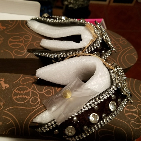 Montana West | Shoes | New Montana West Cheer Flip Flops 7 8 | Poshmark