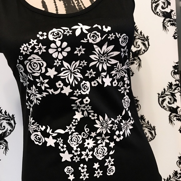 Tops | Nwt Black Skull Tank Wlace Back | Poshmark