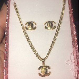 saudi gold jewelry on Poshmark