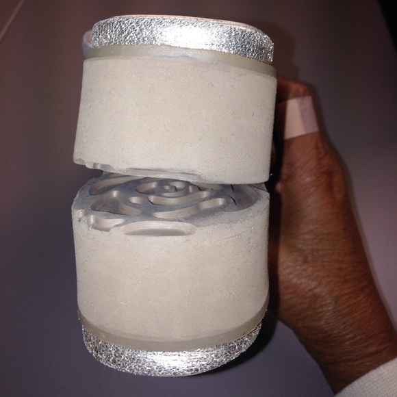 Taryn Rose | Shoes | Taryn Rose Sandals | Poshmark