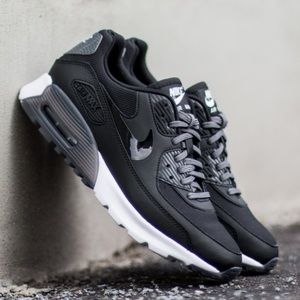 Nike | Shoes | Nwt Nike Air Max Ultra Essential Black | Poshmark