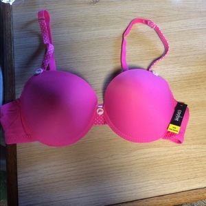 60% off Coobie Tops - Coobie Sport Intimates Bra Sz 36D from Safira's ...