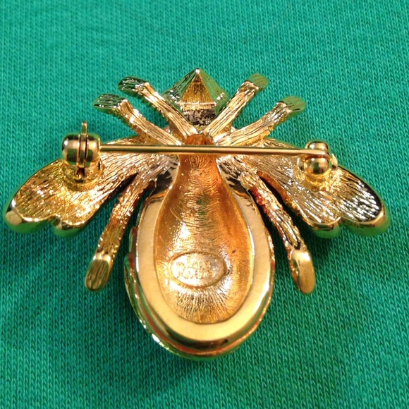 Joan Rivers | Jewelry | Joan Rivers Lily Of The Valley Bee Pin | Poshmark