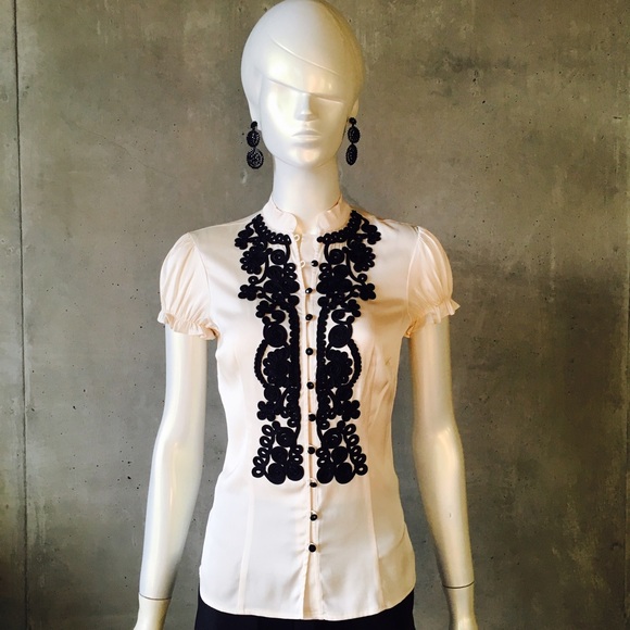 bebe | Tops | Euc Bebe Blouse Ivory Size Xs | Poshmark