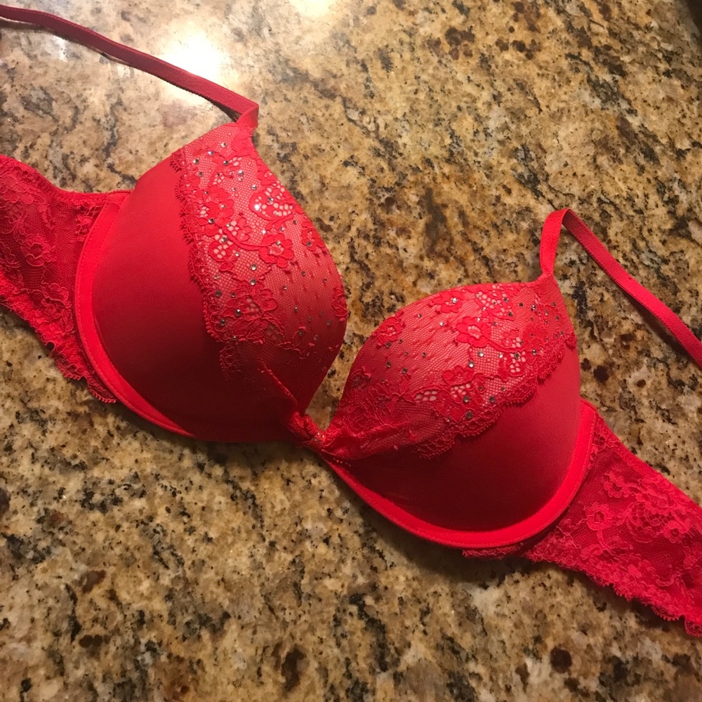 Victoria's Secret Very Sexy Red Bra - Gem