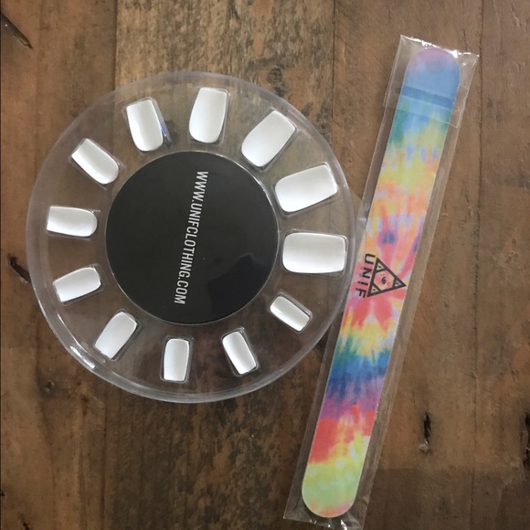 UNIF | Other | Nwts Unif Holo Nails White Iridescent | Poshmark