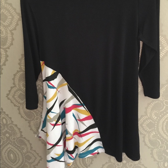 inside out | Tops | Yes Inside Out Ella Tunic Top Black Geo Print ...