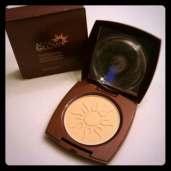 Avon | Makeup | Avon Glow Bronzing Powder | Poshmark