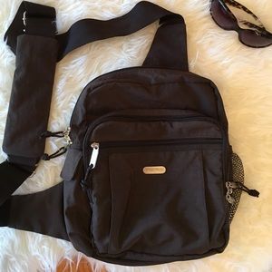 Baggallini on Poshmark