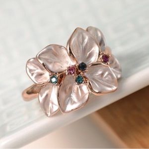 Jewelry | Flower Petal Rhinestone Ring | Poshmark