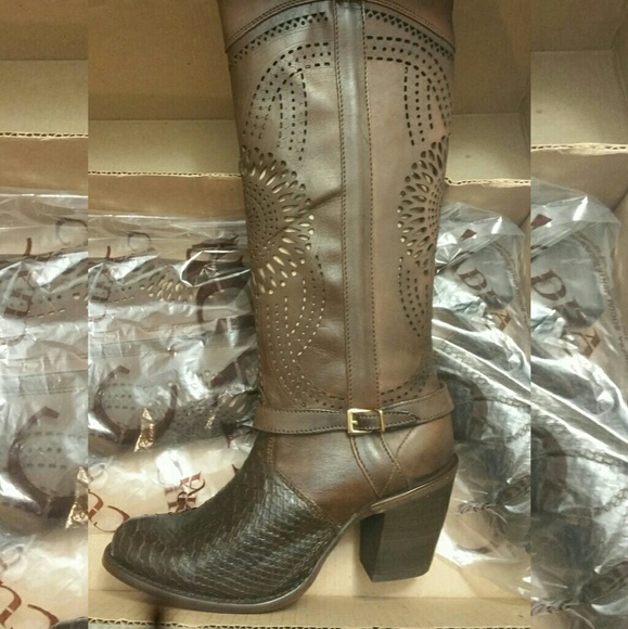Cuadra | Shoes | Cuadra Beautiful Real Python And Leather Boots | Poshmark