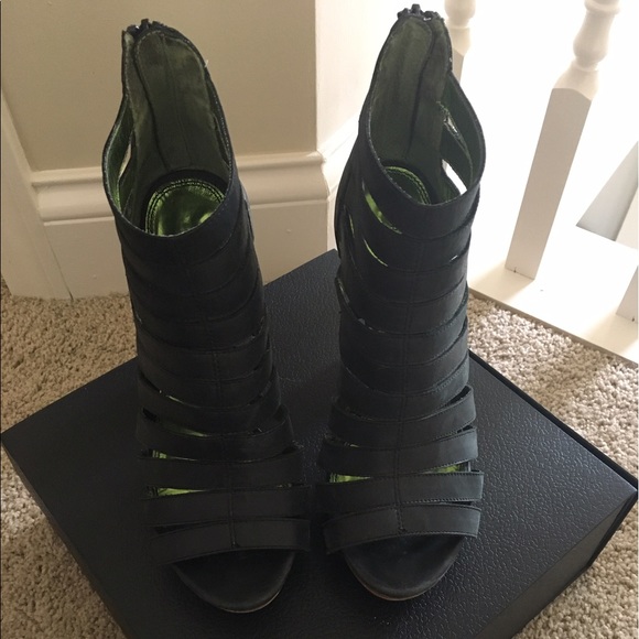 Chinese Laundry | Shoes | Chinese Laundry Scene Stealer Cage Heels 85m ...