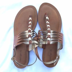 Indigo | Shoes | Like New Brown Gold Sandals Indigo Rd 245 | Poshmark