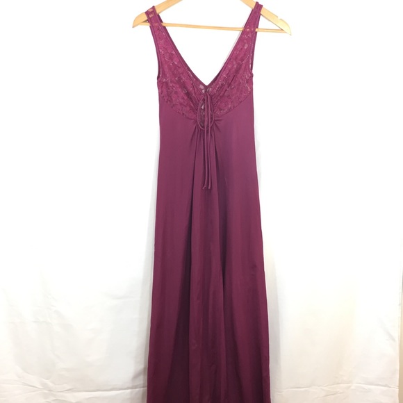 Vintage | Intimates & Sleepwear | Vintage 8s Long Burgundy Polyester ...