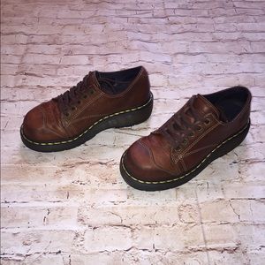 Dr. Martens | Shoes | Doc Martins Low Top Color Brown Style 865 Size 6 ...