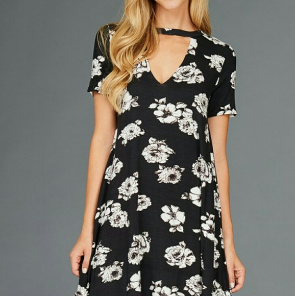 Dresses | Floral Keyhole Mini Dress | Poshmark