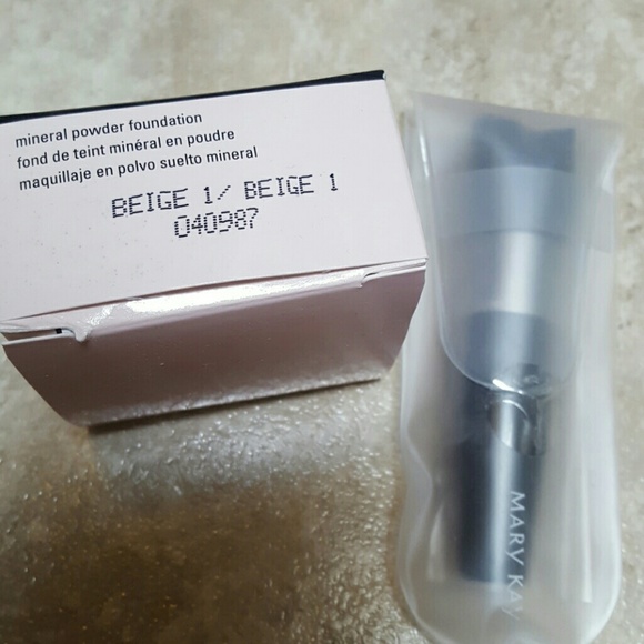 Mary Kay | Makeup | Marky Kay Mineral Foundation With Brush | Poshmark