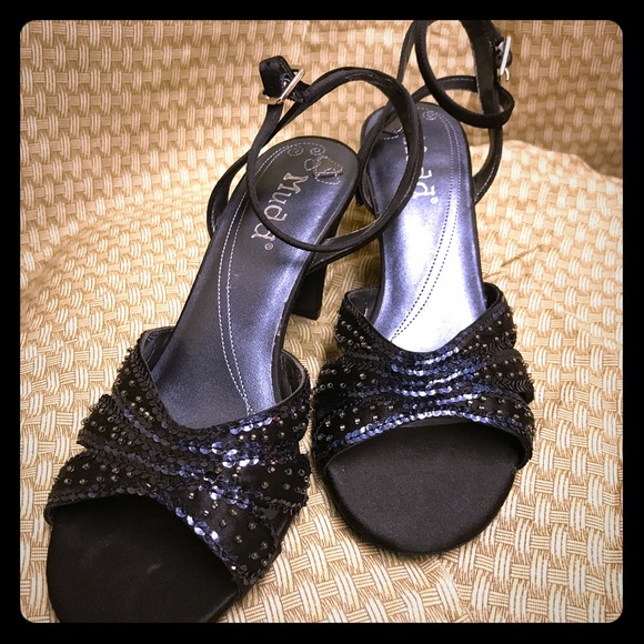 Mudd | Shoes | Mudd Black And Blue Sequin Heels | Poshmark