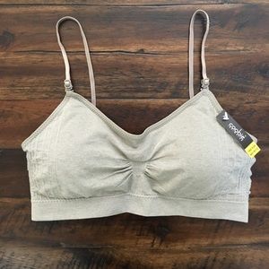 60% off Coobie Tops - Coobie Sport Intimates Bra Sz 36D from Safira's ...