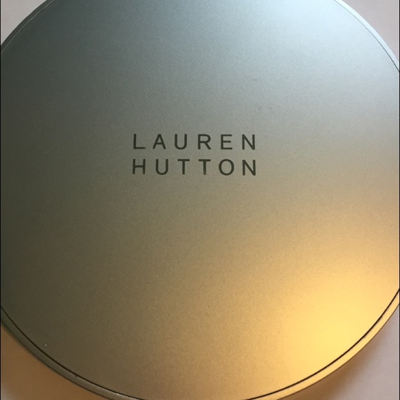 lauren hutton | Makeup | Lauren Hutton Face Disk Makeup | Poshmark