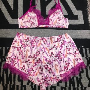 PINK Victoria's Secret | Intimates & Sleepwear | Salevictoria Secret ...