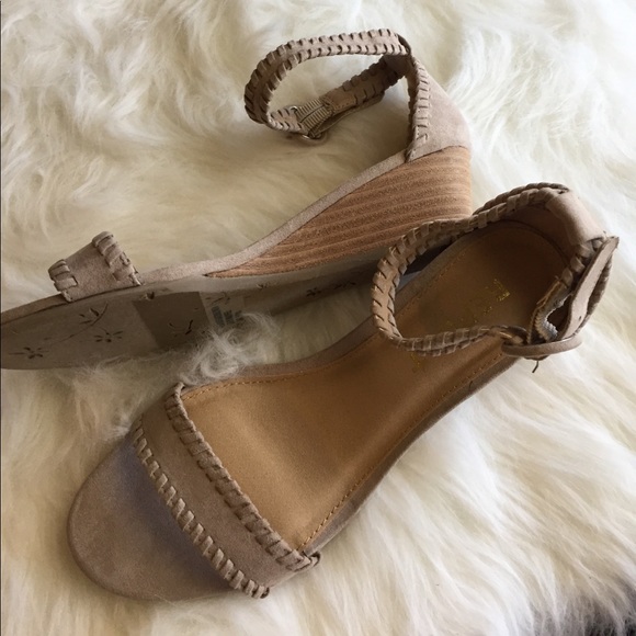 Report | Shoes | Report Miriam Taupe Low Wedge Heel Sandals | Poshmark