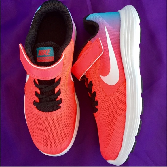 Nike | Shoes | Nike Girls Running Shoes | Poshmark