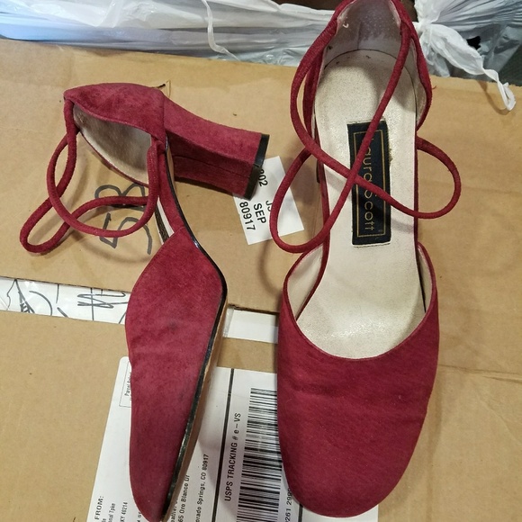 Laura Scott | Shoes | Laura Scott Maroon Chunky Heels 7 | Poshmark