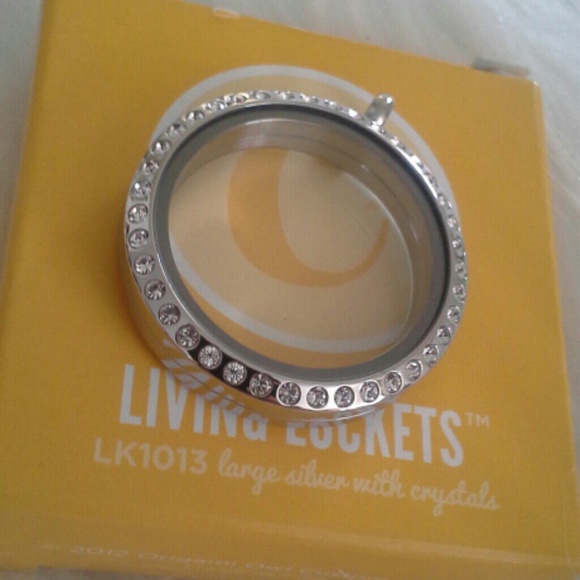 Jewelry | Living Lockets W 4 Charms Inside | Poshmark